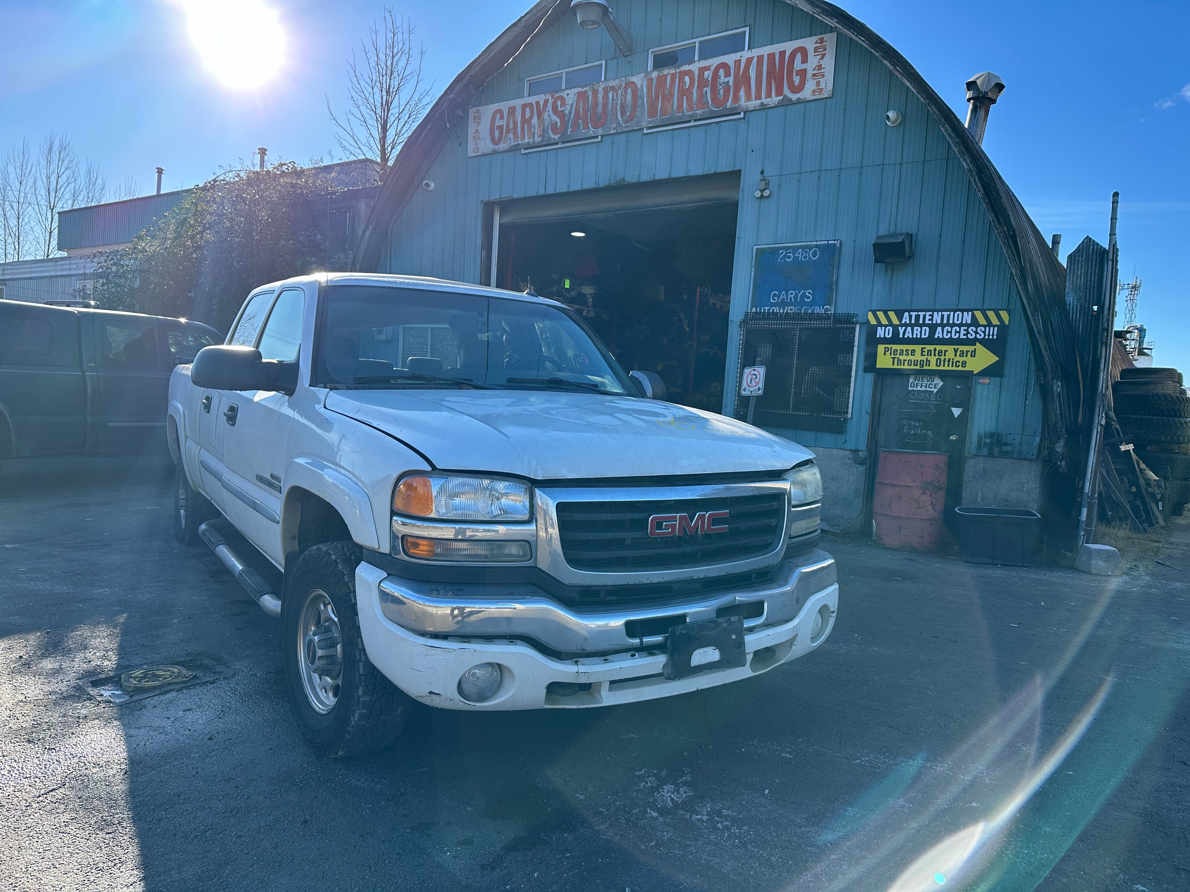 2005 GMC Sierra 2500HD 6.6L LLY Duramax – G2501 – Garys Auto Recycling